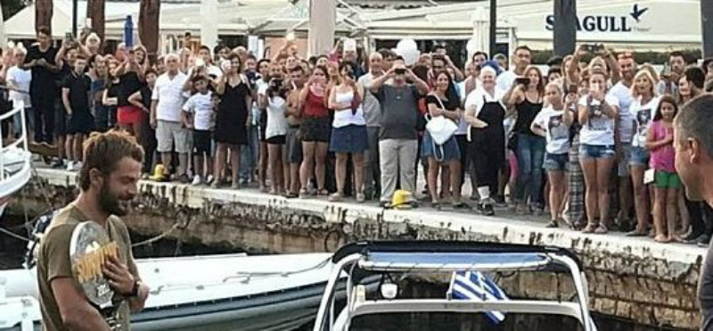 ΟΙ ΕΛΛΗΝΕΣ ΓΙΟΡΤΑΖΟΥΝ ΤΗΝ ΕΘΝΙΚΗ ΕΠΕΤΕΙΟ ΤΟΥ… SURVIVOR ΚΑΙ ΤΟΝ.. ΕΘΝΙΚΟ ...