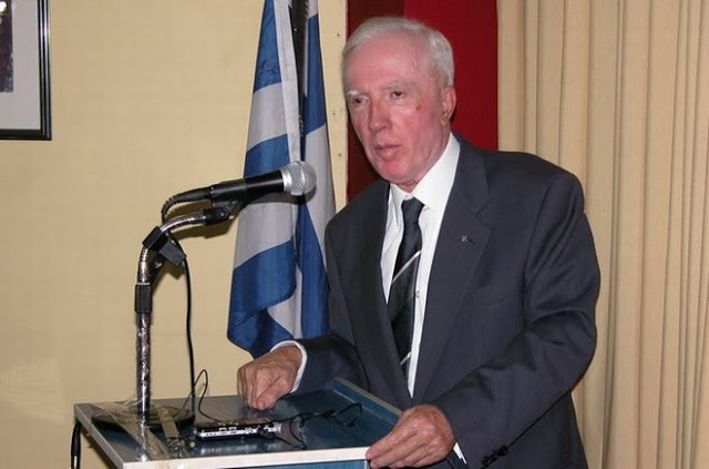 Ο Κώστας Πλευρης, οι ομοφυλόφιλοι και ο πρωκτός! Το ΒΙΝΤΕΟ που τα σπάει ...