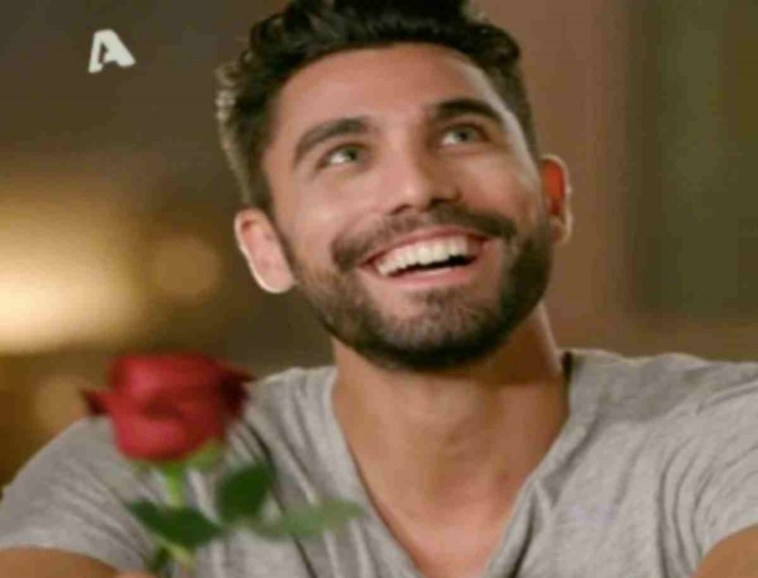 ALPHA: Ποια Σία και Αντζελίνα; Αυτή παντρεύεται ο Βασιλάκος στο τέλος ...