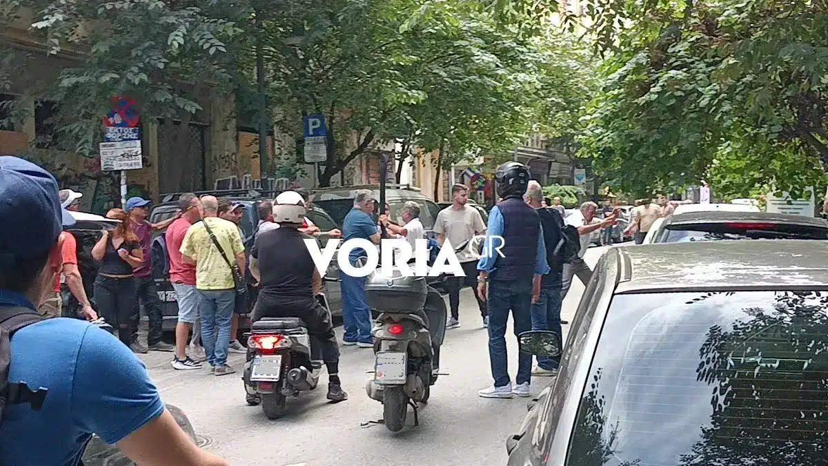 Άγριο ξύλο μεταξύ οδηγών στο κέντρο της Θεσσαλονίκης – Απίστευτες εικόνες
