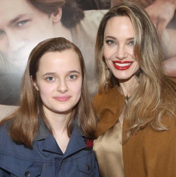 Η 15χρονη κόρη της Angelina Jolie και του Brad Pitt εμφανίστηκε για ...