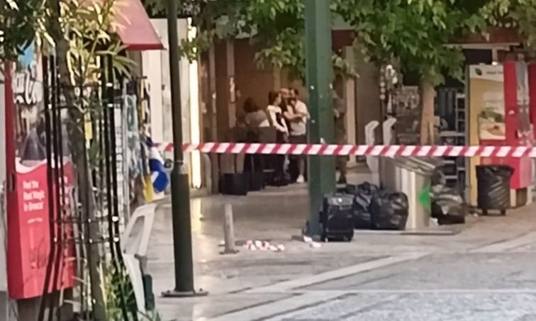 ΣΥΜΒΑΙΝΕΙ ΤΩΡΑ: Σε συναγερμό το Σύνταγμα – Έκλεισαν οι δρόμοι, πανικός ...