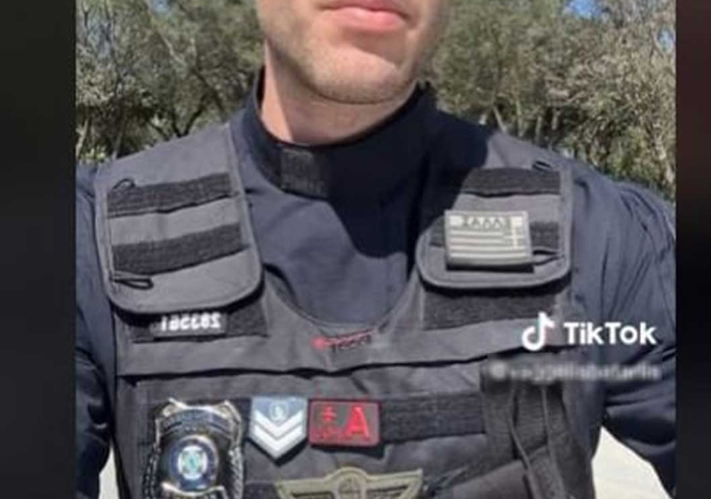 ΣΥΝΕΛΗΦΘΗ ΔΙΑΣΗΜΟΣ ΑΣΤΥΝΟΜΙΚΟΣ ΚΑΙ ΣΤΑΡ ΤΟΥ ΤΙΚΤΟΚ ΓΙΑ ΝΑPΚΩΤΙΚΑ