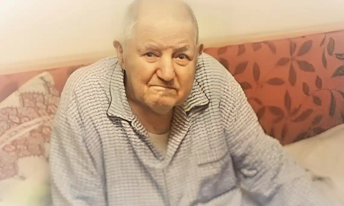 Ο αδελφός του Αγίου Παϊσίου μιλάει για τα θαύματα του Αγίου Αρσενίου ...